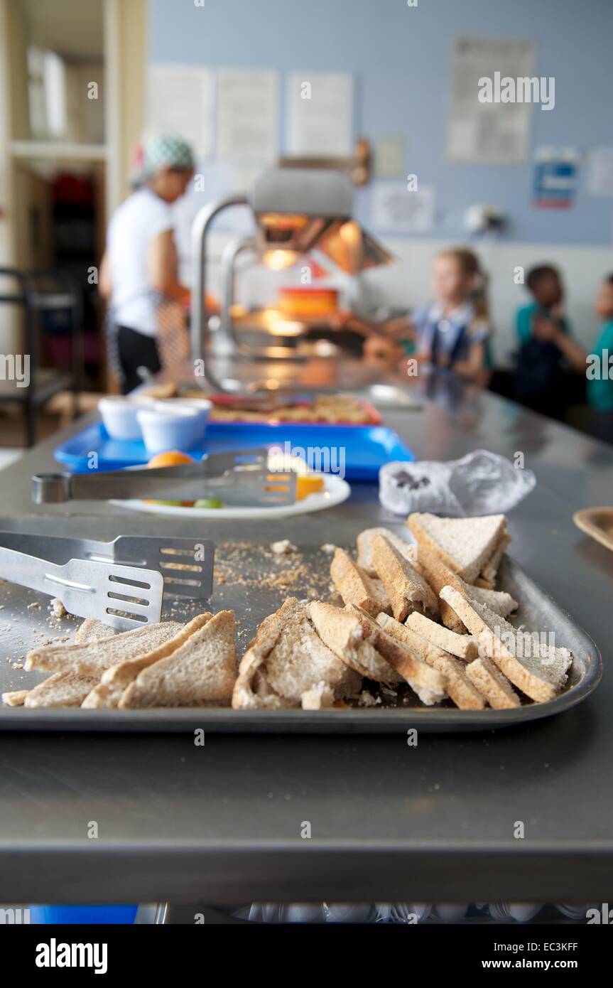 Mensa scolastica uk immagini e fotografie stock ad alta risoluzione - Alamy