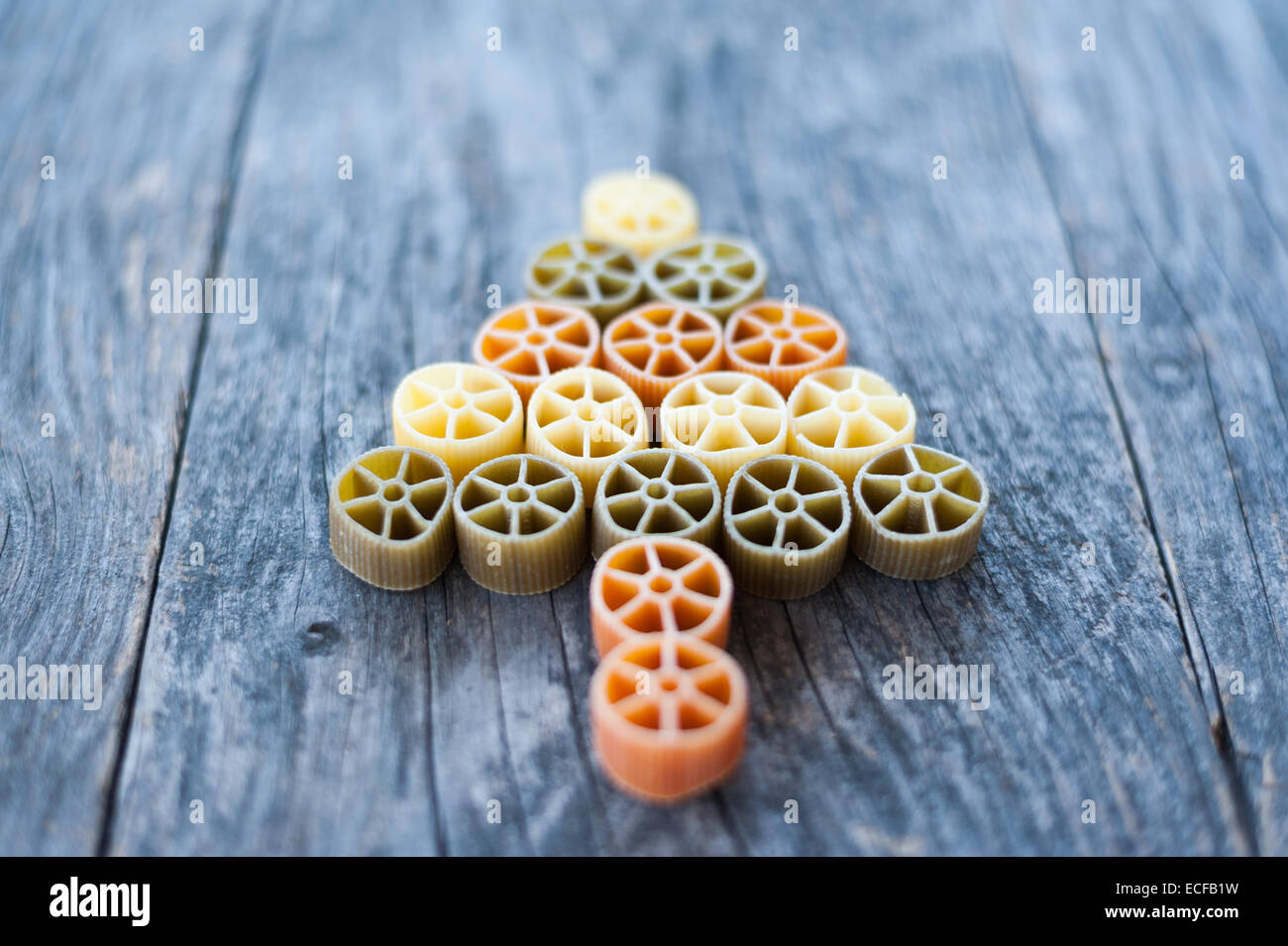 Ruote di pasta immagini e fotografie stock ad alta risoluzione - Alamy