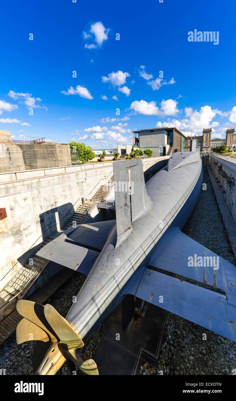 Francia, Manche, Cotentin, Cherbourg, ex transatlantic ferry terminal ...
