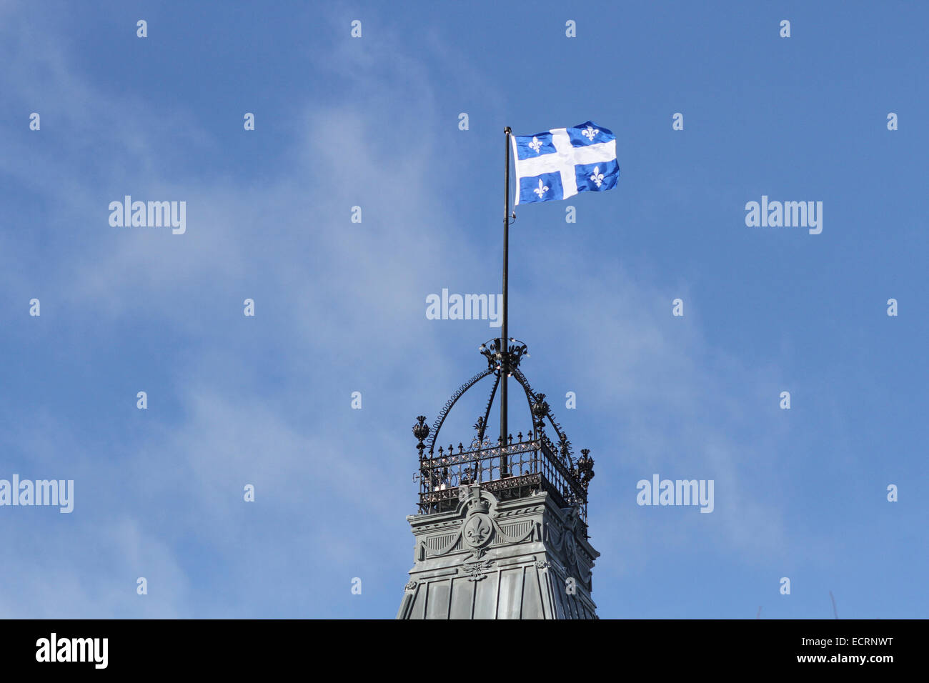 Bandiera del quebec fleur di lis immagini e fotografie stock ad alta ...