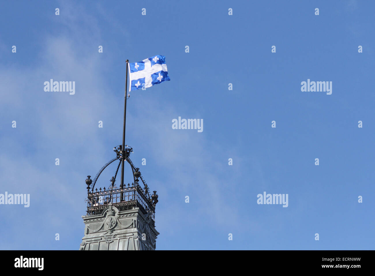 Bandiera del quebec fleur di lis immagini e fotografie stock ad alta ...