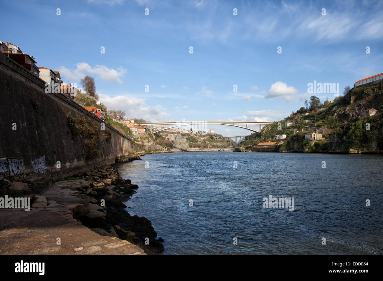 Banchina del fiume douro immagini e fotografie stock ad alta ...