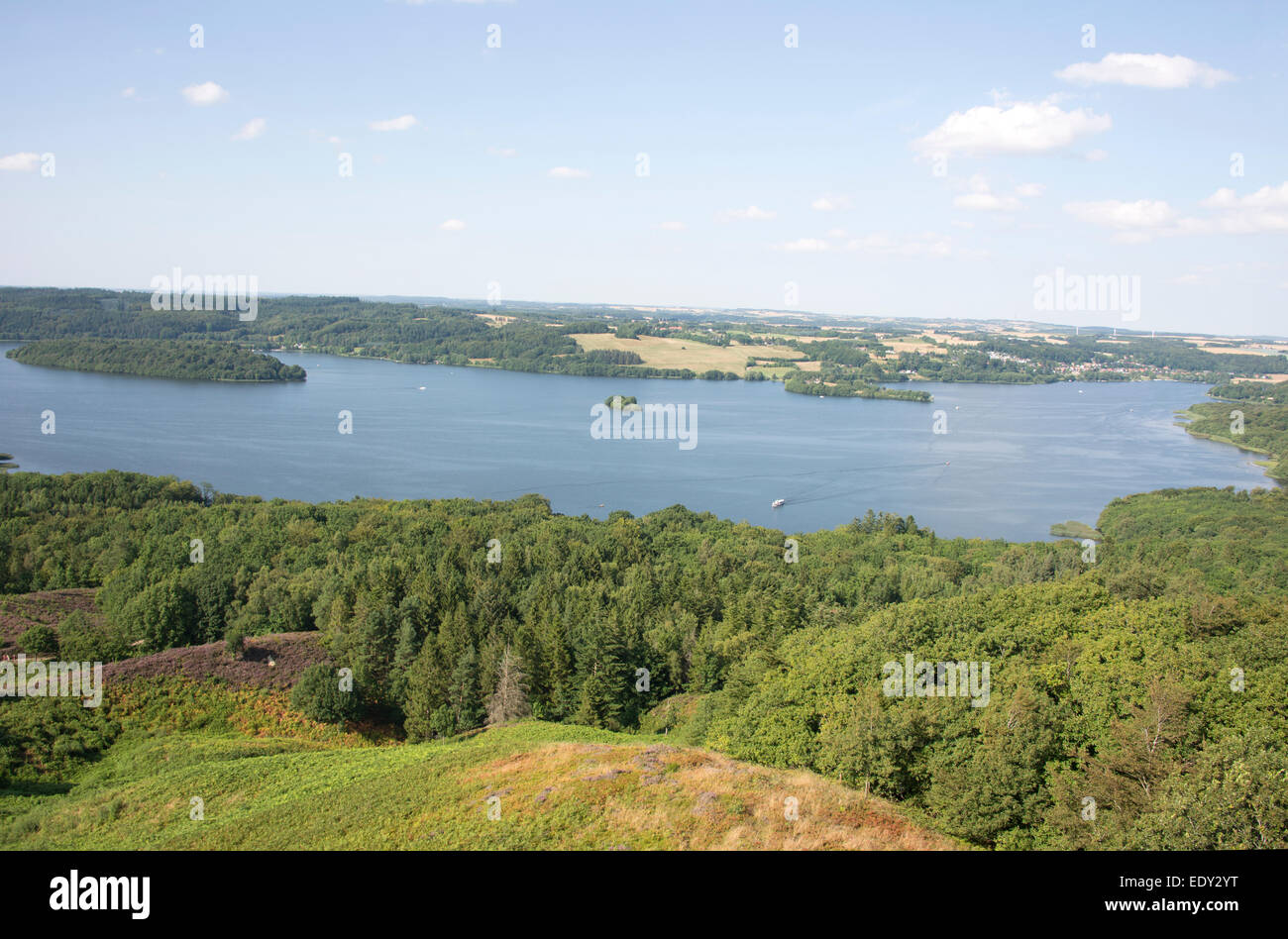 Il lago Julio dalla collina di Himmelbjerg, ("il Monte Paradiso" o "il ...