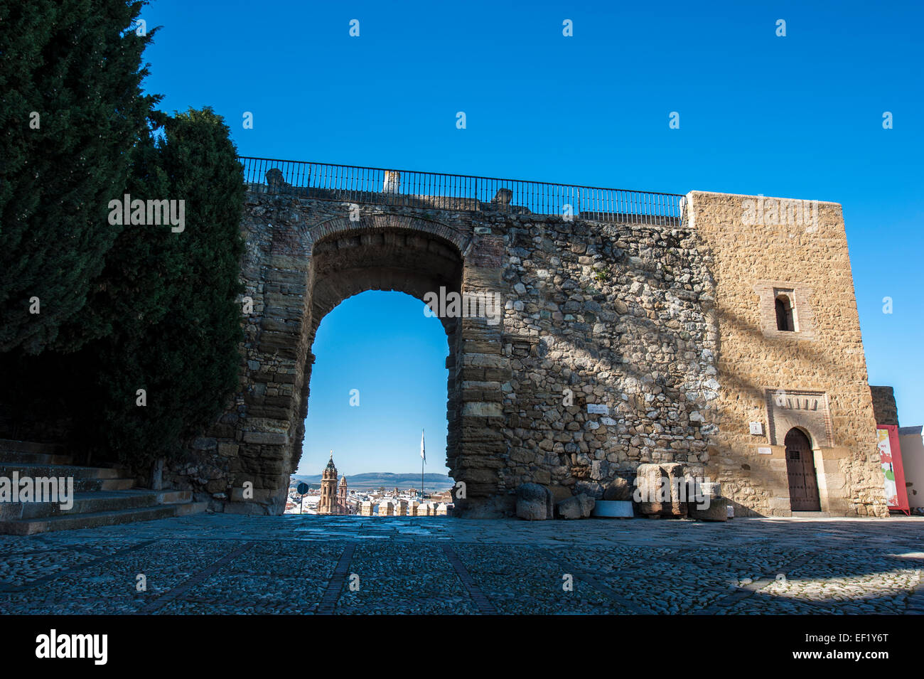 Arco gigantes immagini e fotografie stock ad alta risoluzione - Alamy