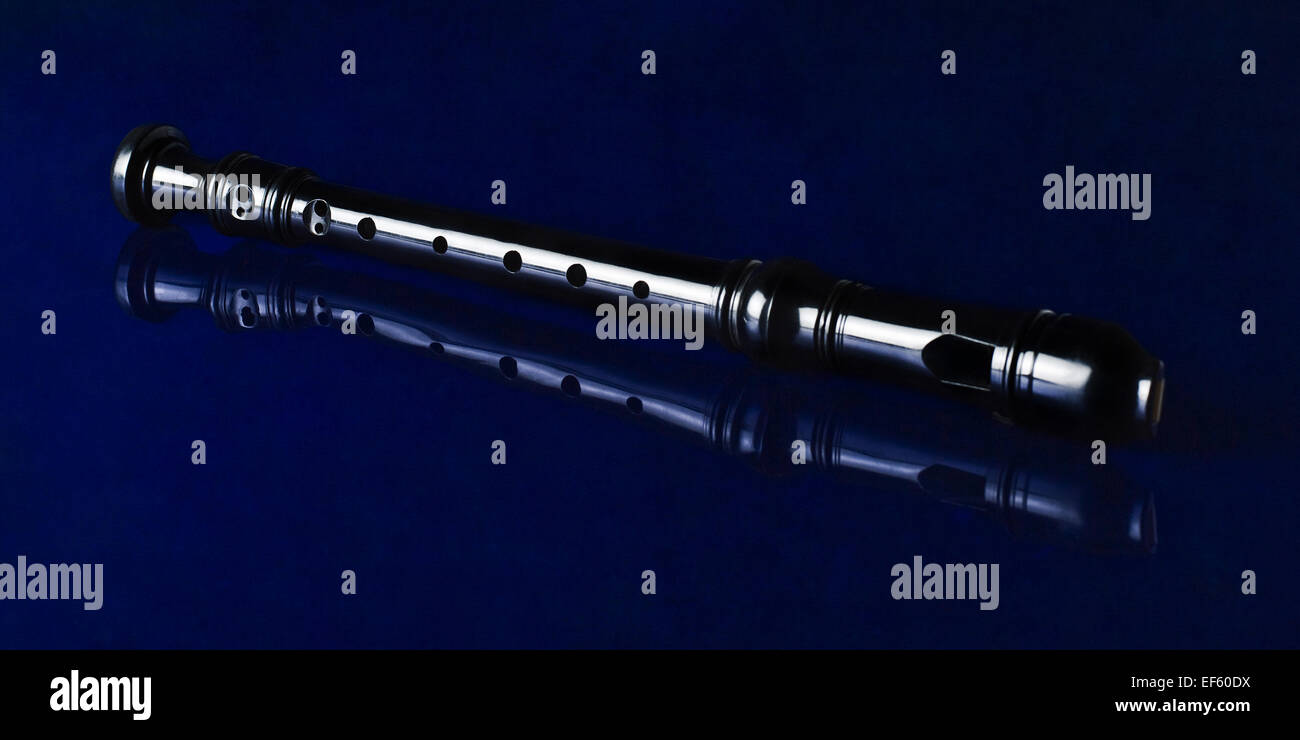 Flauto blu immagini e fotografie stock ad alta risoluzione - Alamy