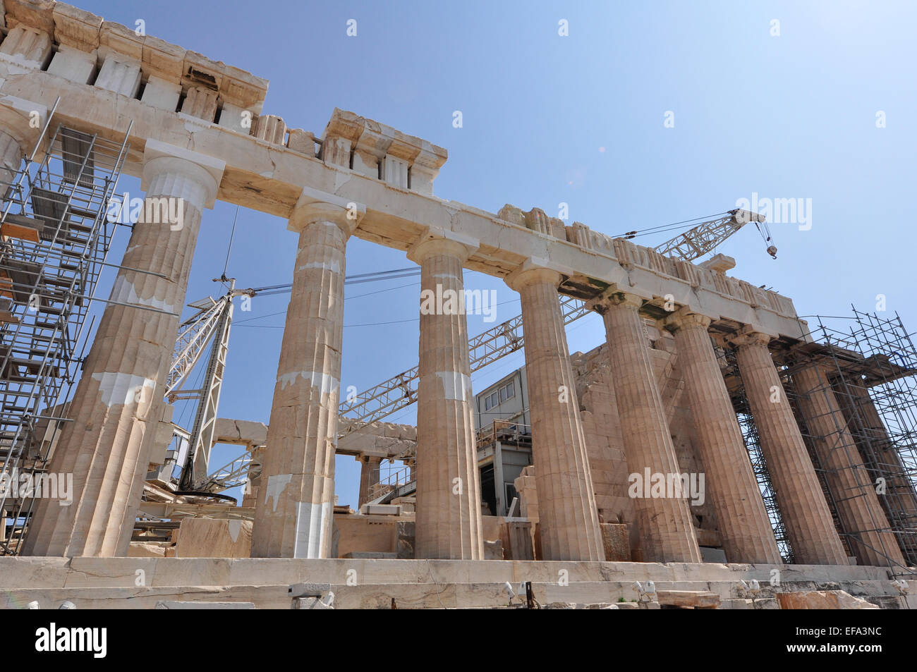 Partenone colonnato esterno immagini e fotografie stock ad alta ...