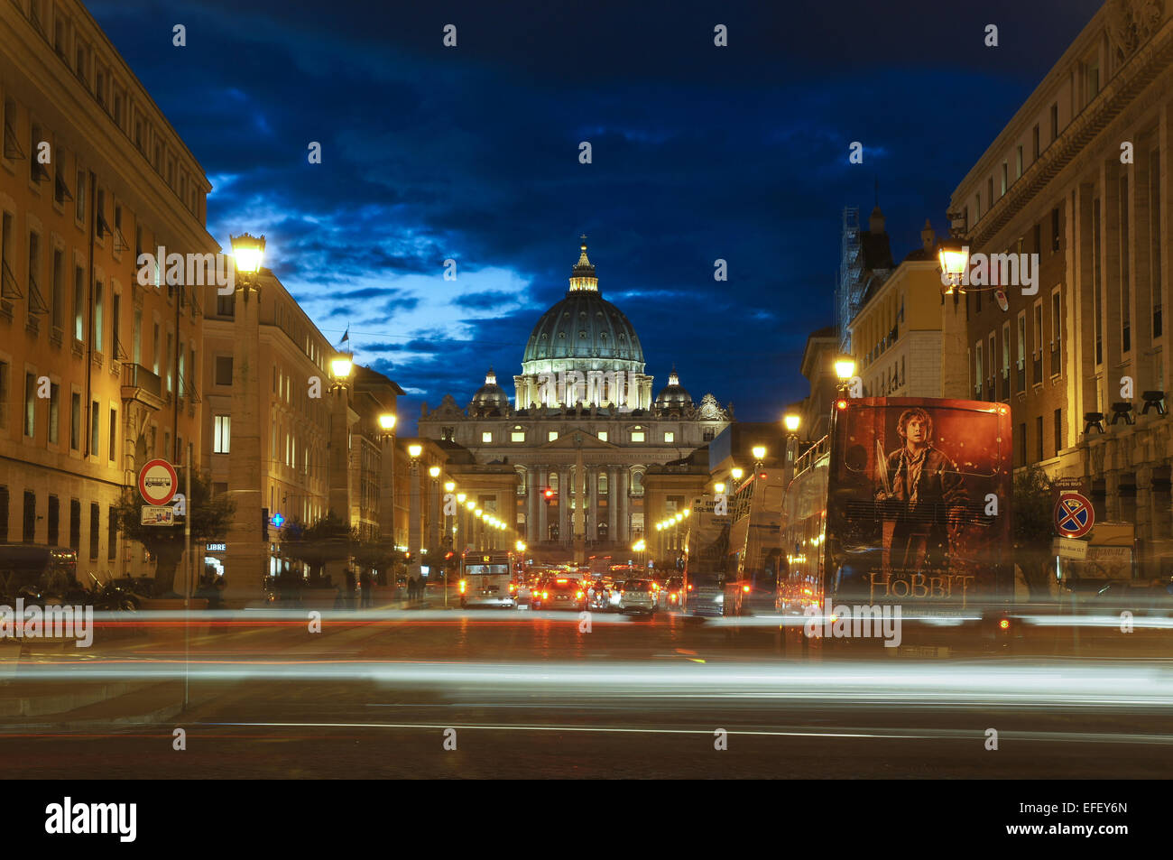 Basilica di san pietro e scena di strada immagini e fotografie stock ad ... Basilica di san pietro e scena di strada immagini e fotografie stock ad ...