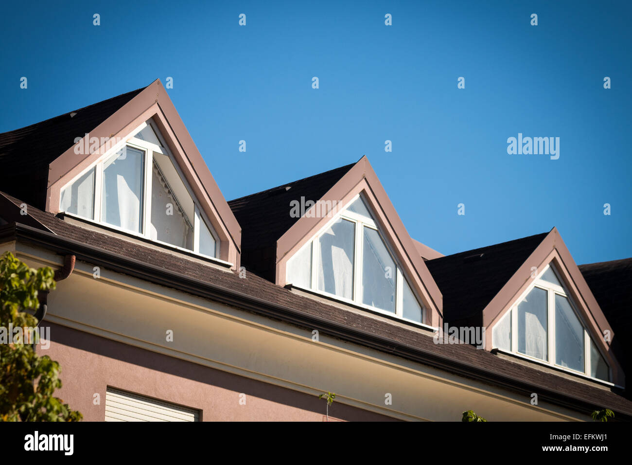 Tetti di tende immagini e fotografie stock ad alta risoluzione - Alamy