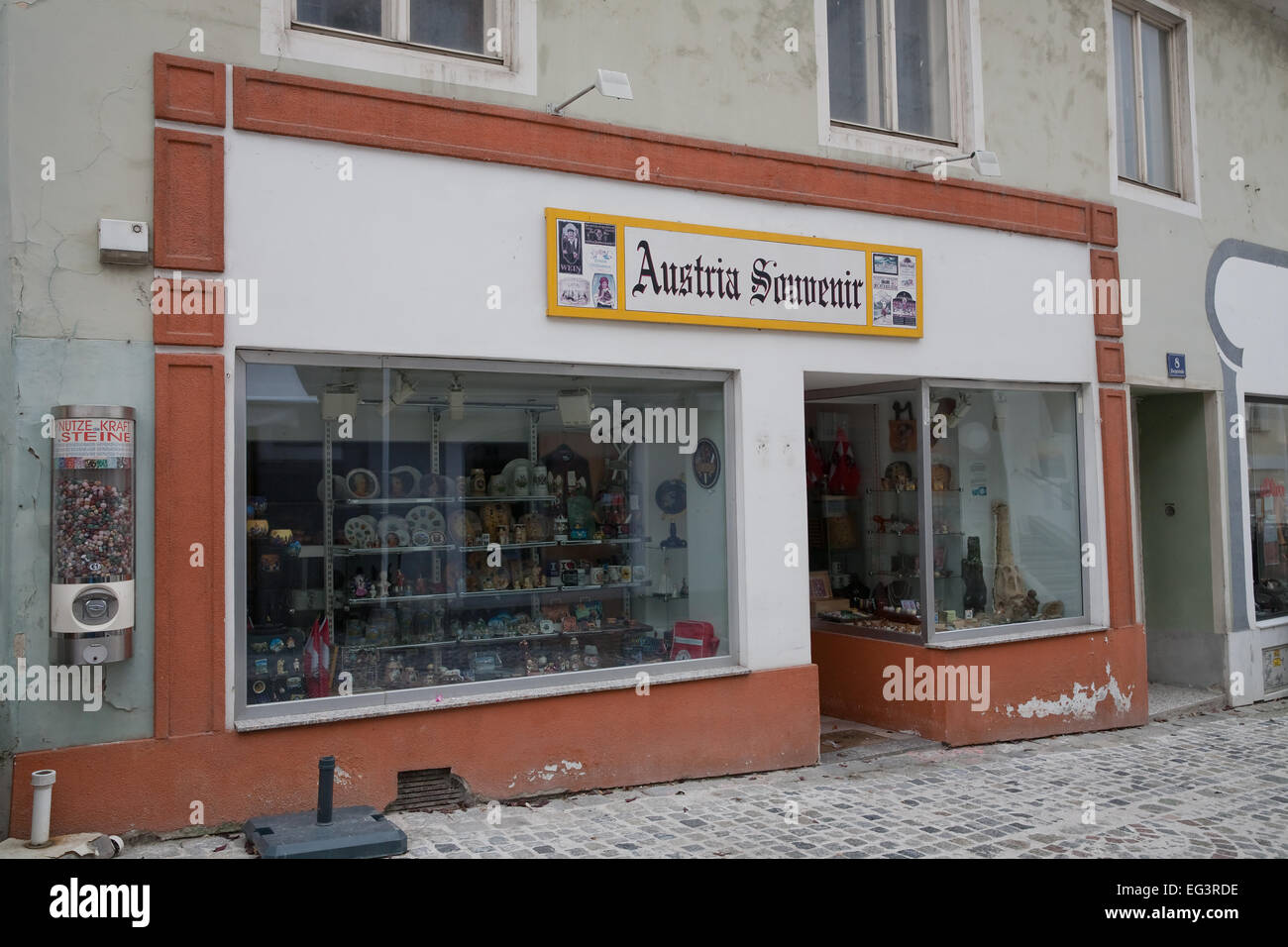 Negozio di souvenir austriaco immagini e fotografie stock ad alta ...