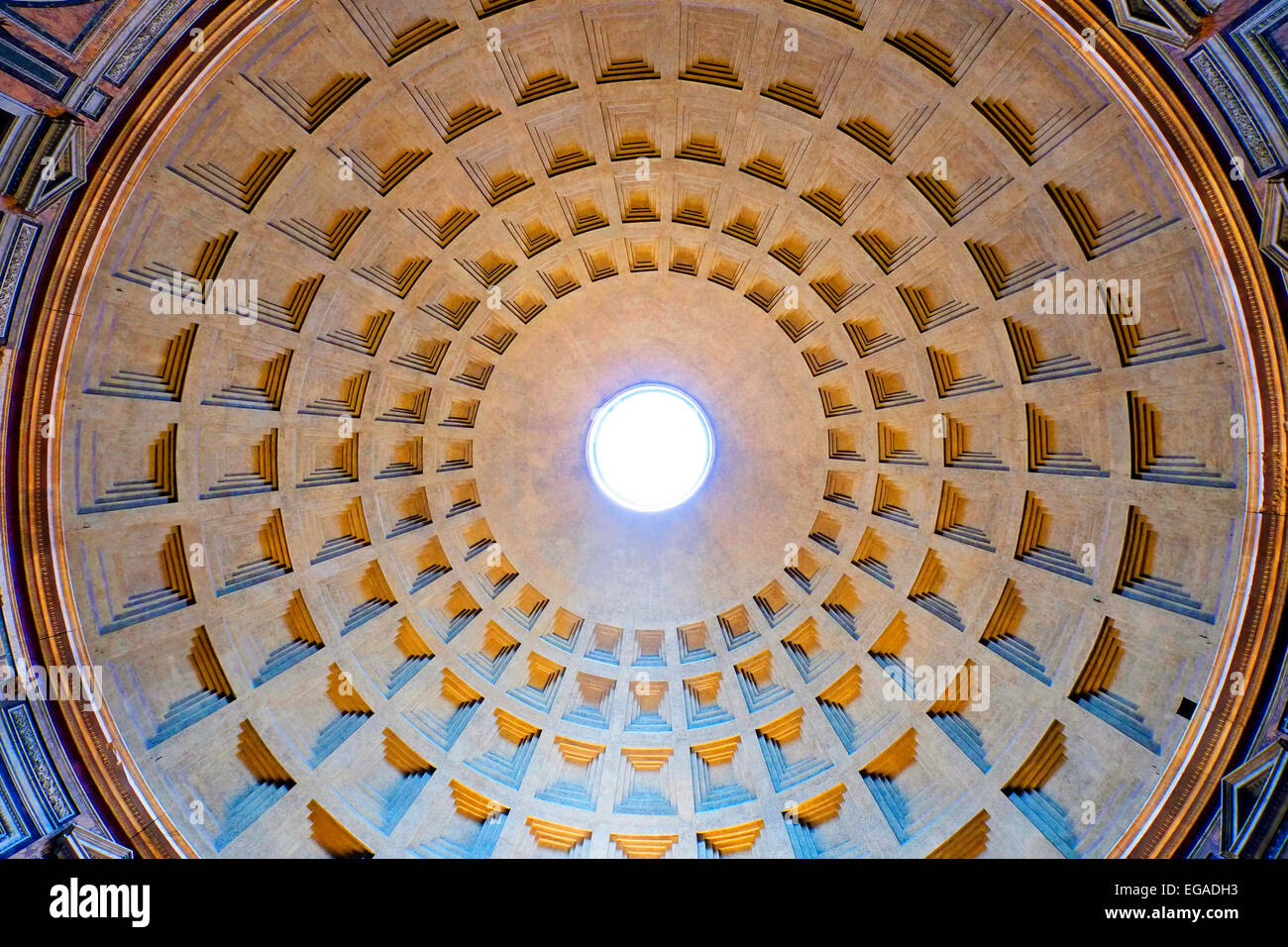 Cupola del continente immagini e fotografie stock ad alta risoluzione ...