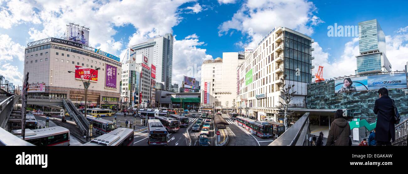 Shibuya bus station tokyo japan immagini e fotografie stock ad alta ...