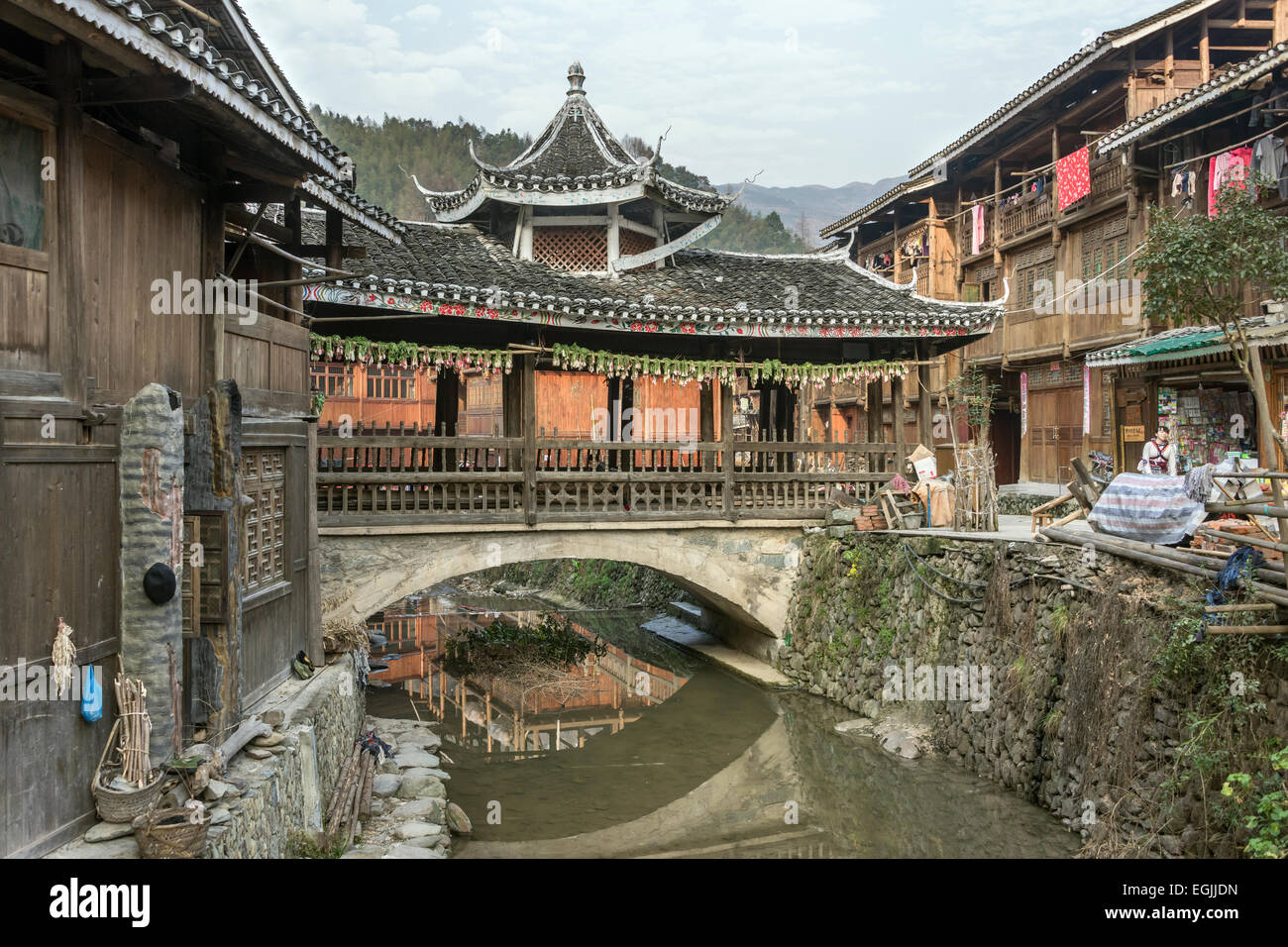 Dong village, il vento e la pioggia di bridge, Zhaoxing Dong village ...