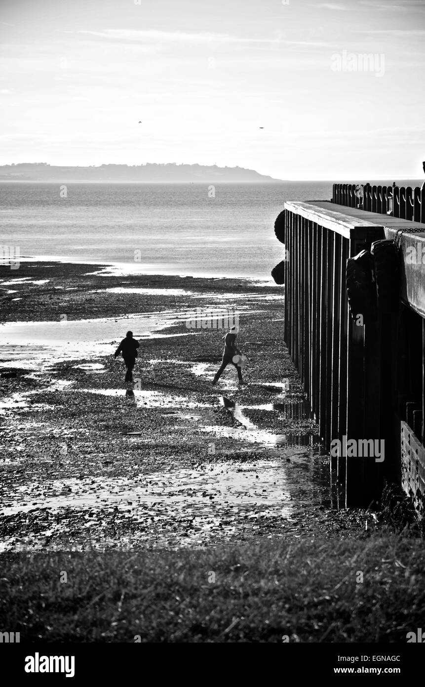 Sagome in bianco e nero immagini e fotografie stock ad alta risoluzione ...