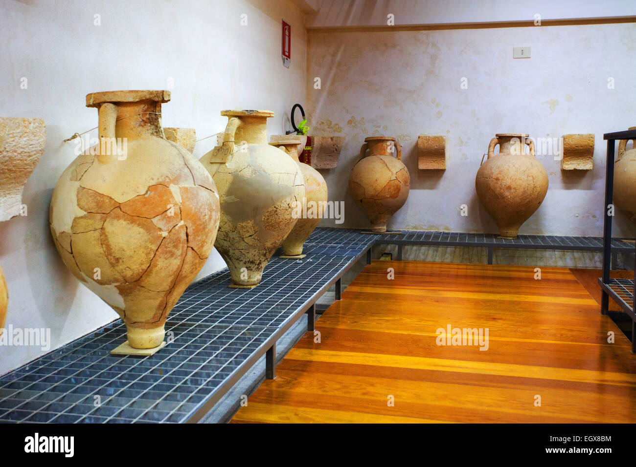 Anfore greche antiche immagini e fotografie stock ad alta risoluzione ...