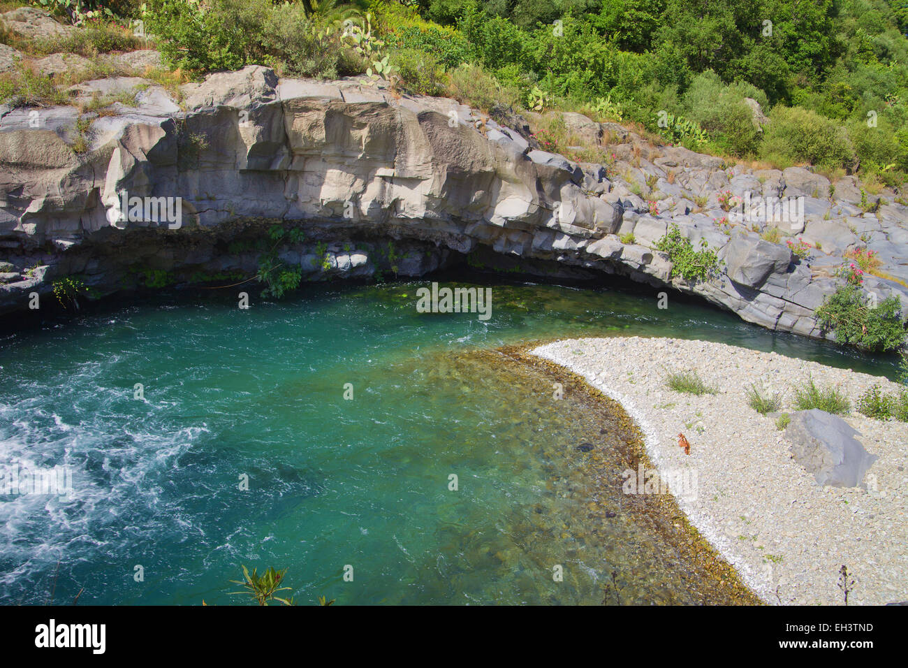 Fiume alcantara immagini e fotografie stock ad alta risoluzione - Alamy