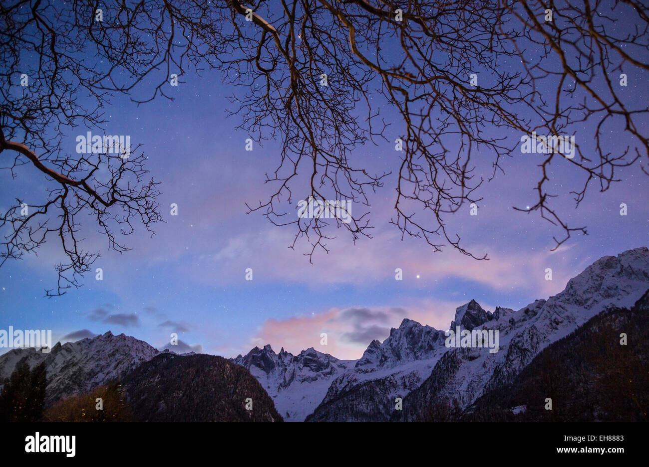 I profili del Piz Badile, Piz Cengalo e il Sciore in Val Bondasca, Val ...