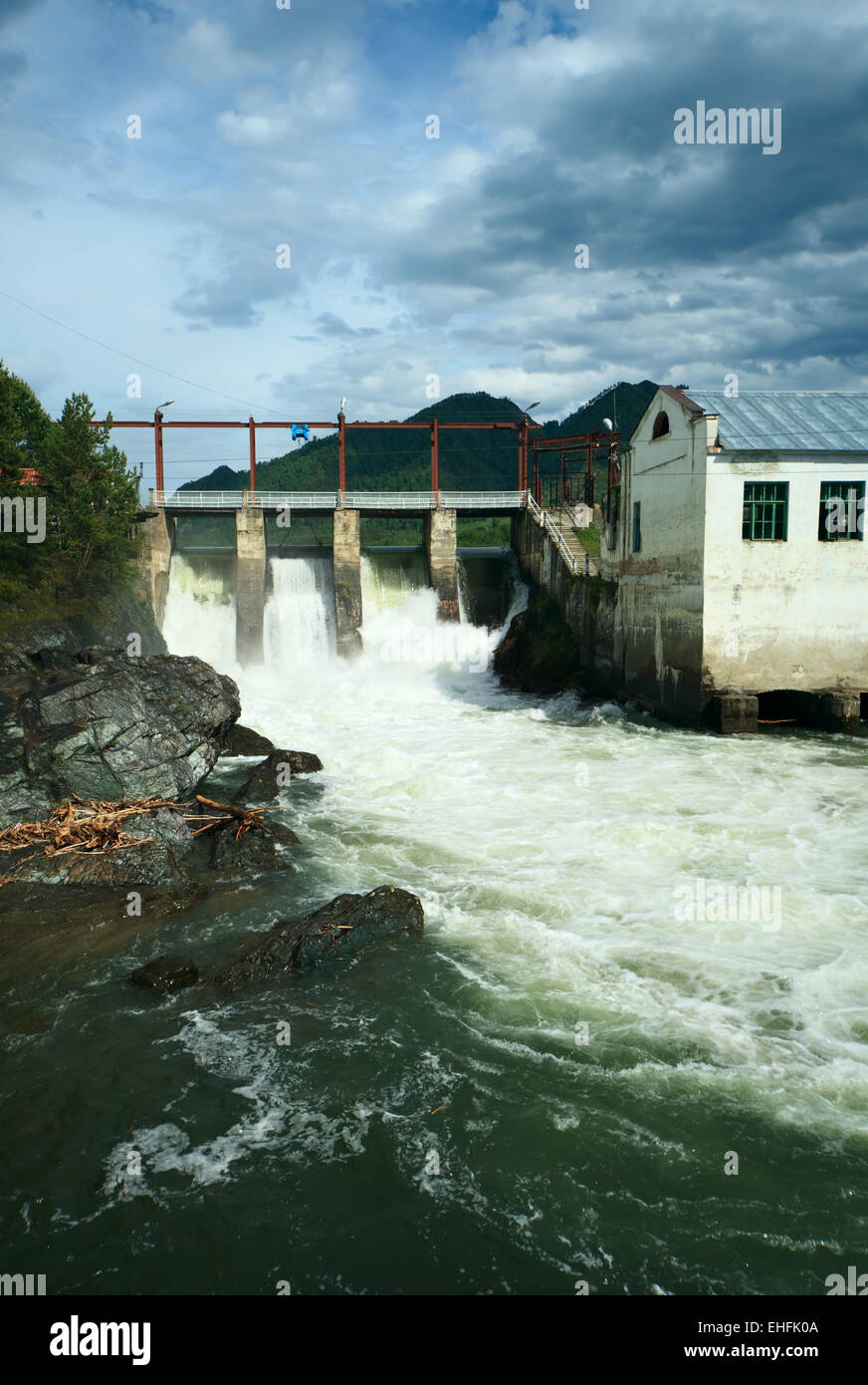 Centrale Idroelettrica Ad Acqua Fluente Immagini e Fotos Stock - Alamy