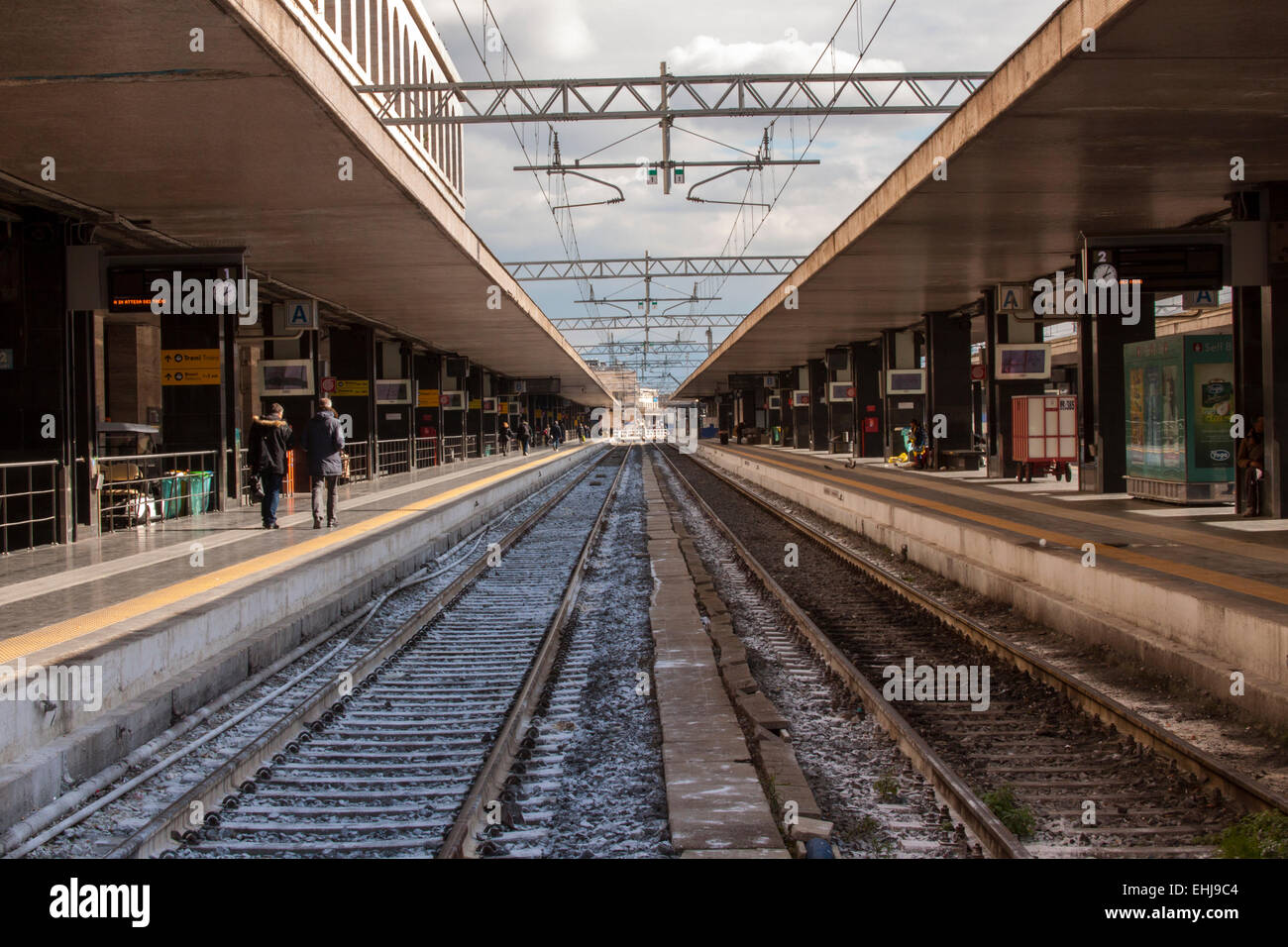 Stazione ferroviaria di roma immagini e fotografie stock ad alta ...