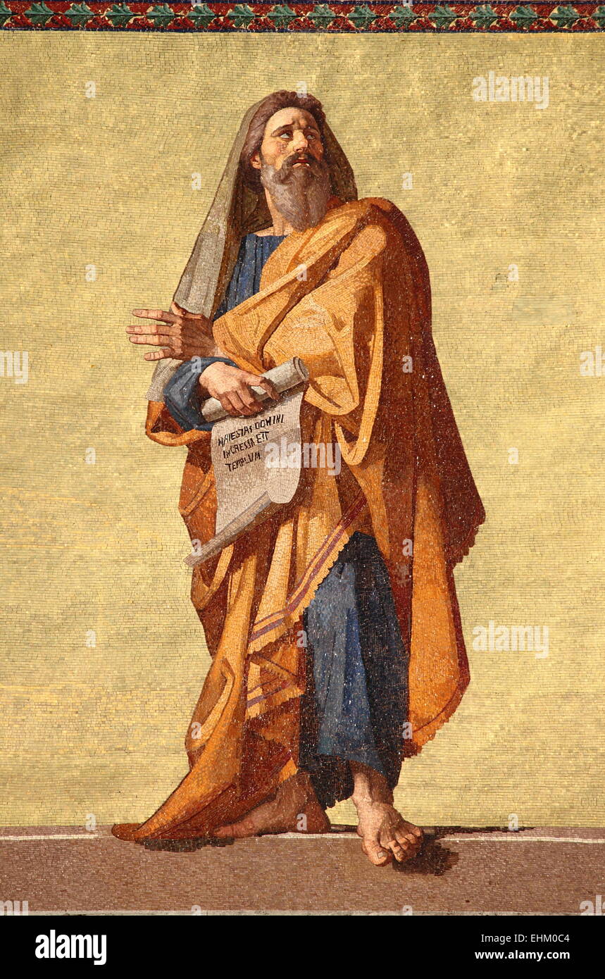 Mosaico del profeta Geremia nella facciata della Basilica di San Paolo ...