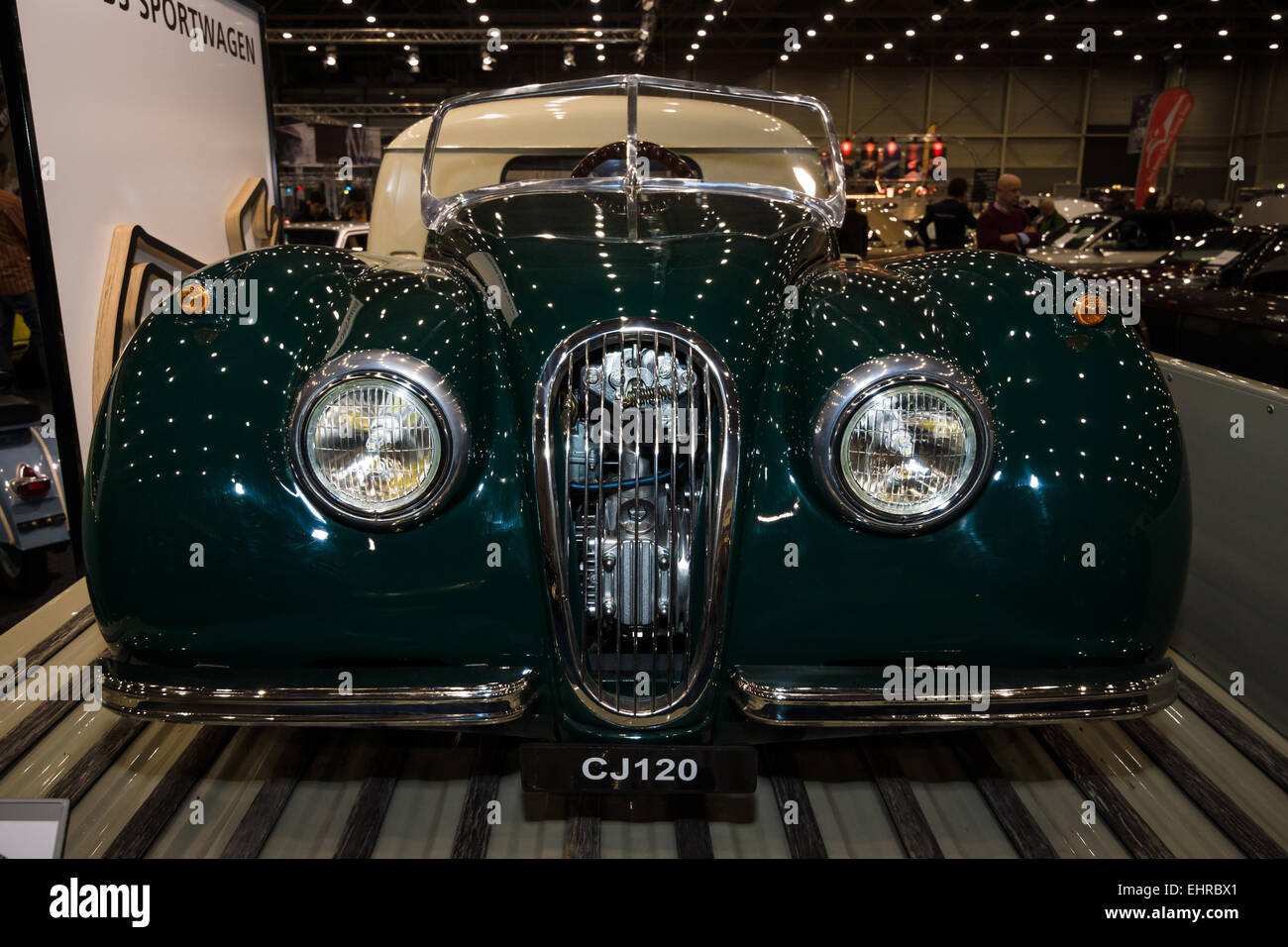 Vecchie auto sportive jaguar immagini e fotografie stock ad alta ...