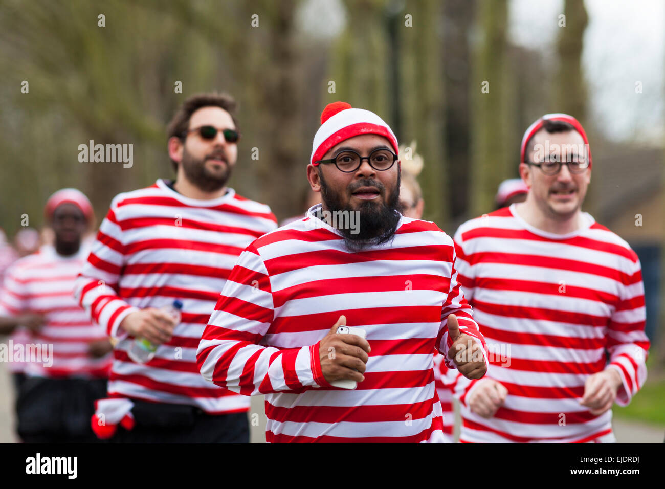 Wheres wally immagini e fotografie stock ad alta risoluzione - Alamy
