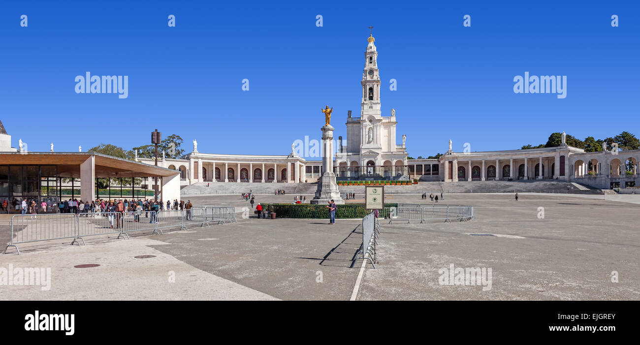 Santuario di Fatima, Portogallo. Basilica di Nostra Signora del Rosario ...