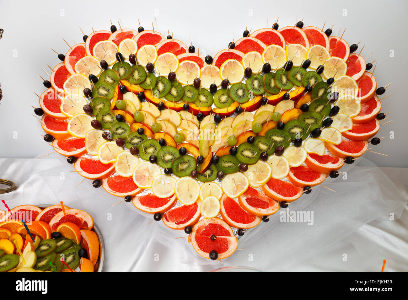 Buffet di frutta immagini e fotografie stock ad alta risoluzione - Alamy