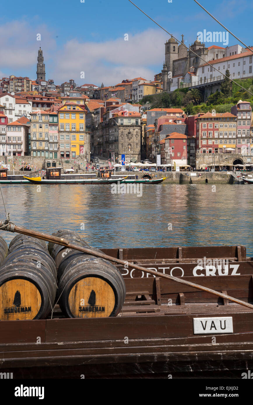 Banchina del fiume douro immagini e fotografie stock ad alta ...