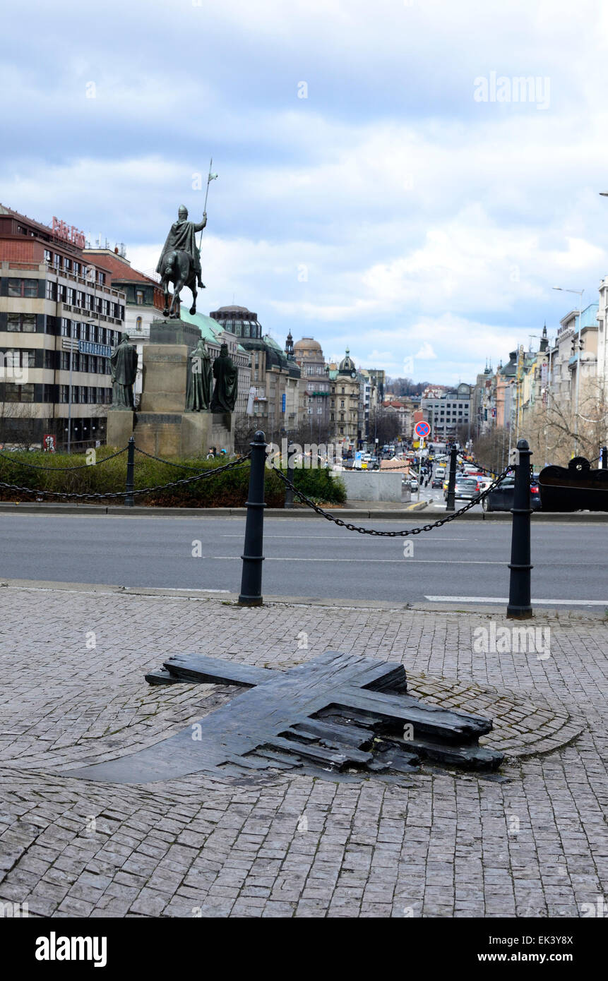Monumento a Jan Palach e Jan Zajíc, Piazza Venceslao, Praga Foto stock ...