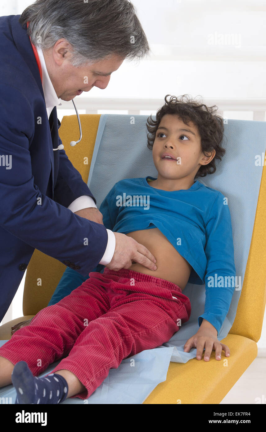 Semiologia dell'addome immagini e fotografie stock ad alta risoluzione ...