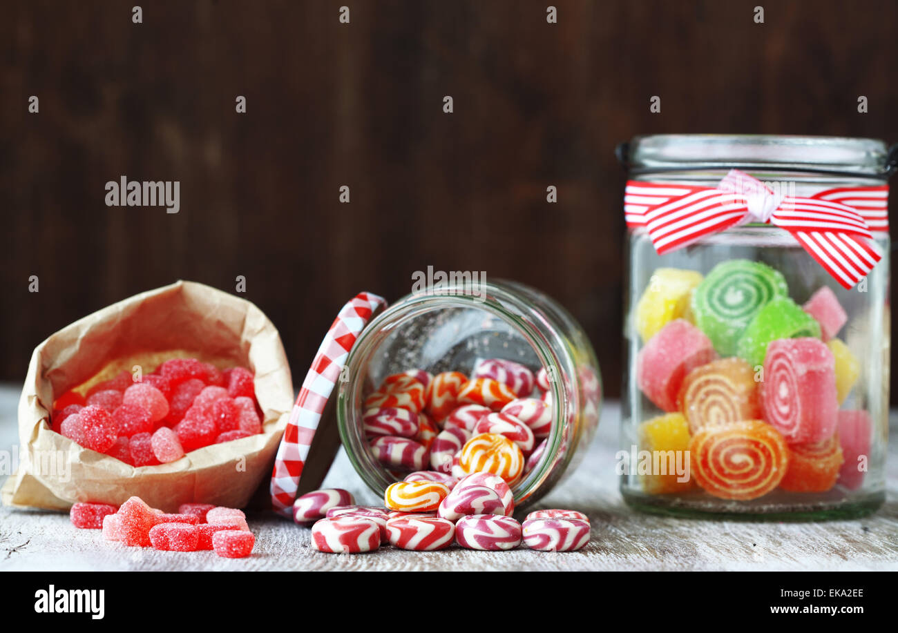 Caramelle colorate immagini e fotografie stock ad alta risoluzione - Alamy