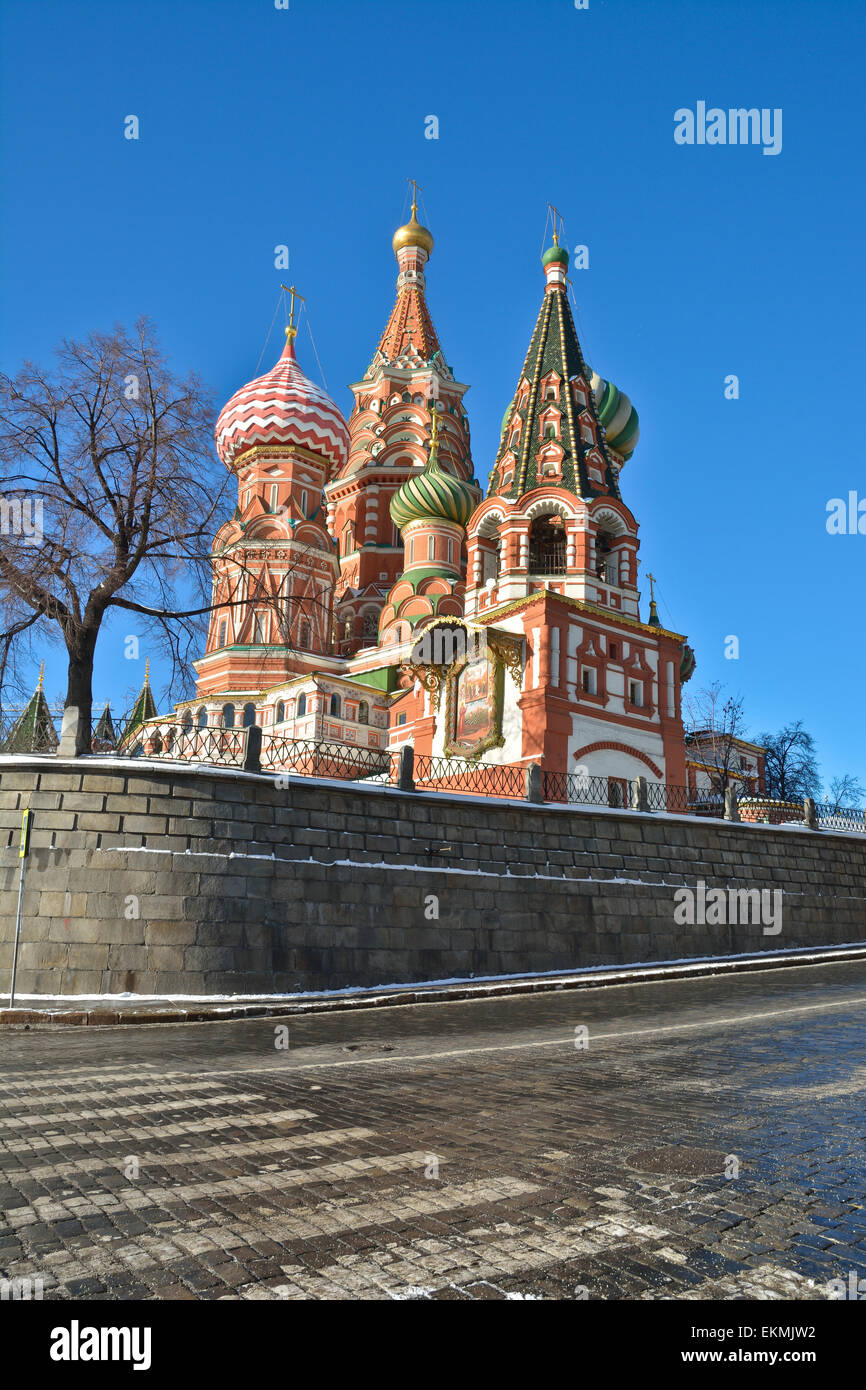 Mosca, la Cattedrale di San Basilio. Il simbolo di Mosca - Kupala ...