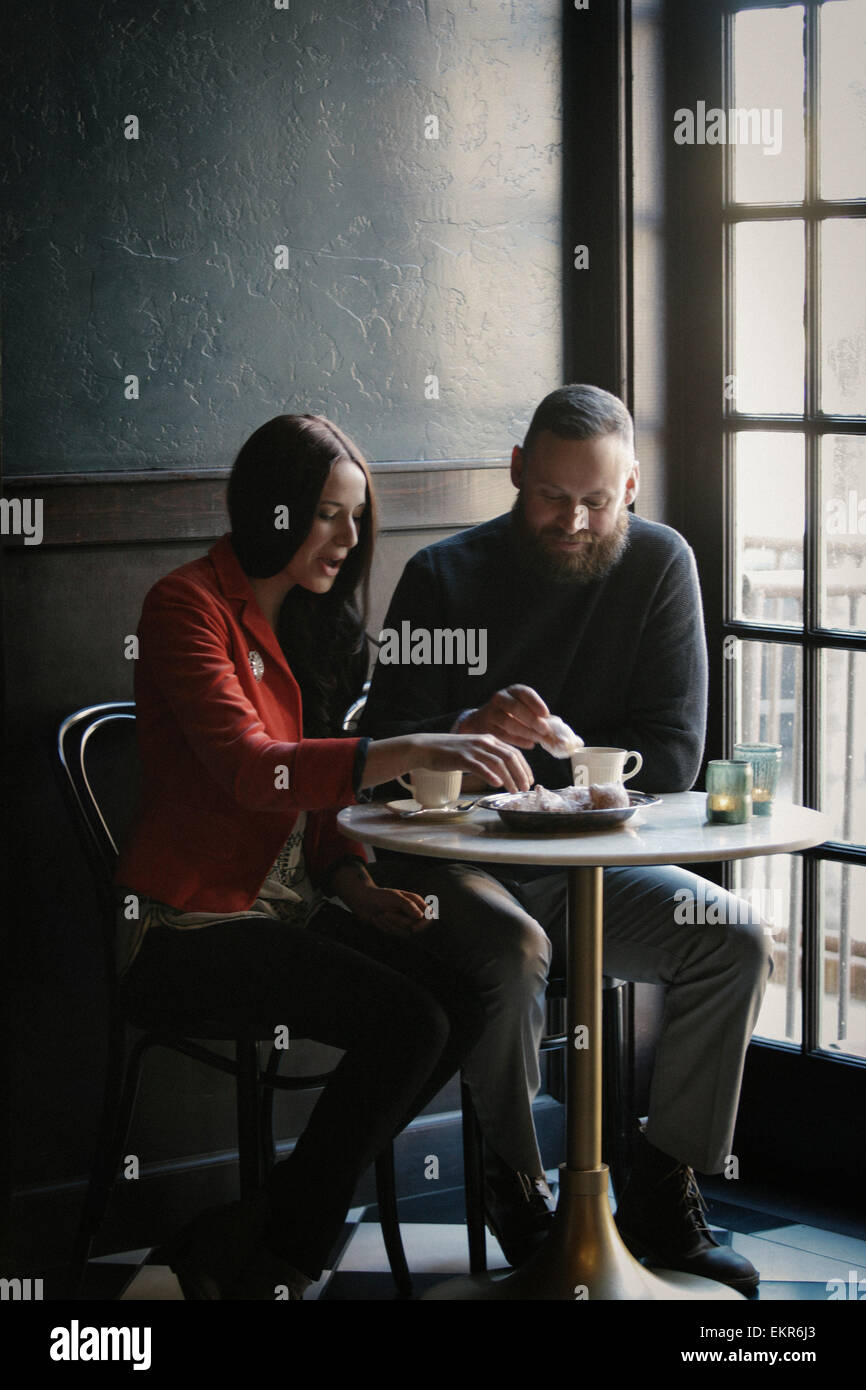 Coppia innamorata immagini e fotografie stock ad alta risoluzione - Alamy