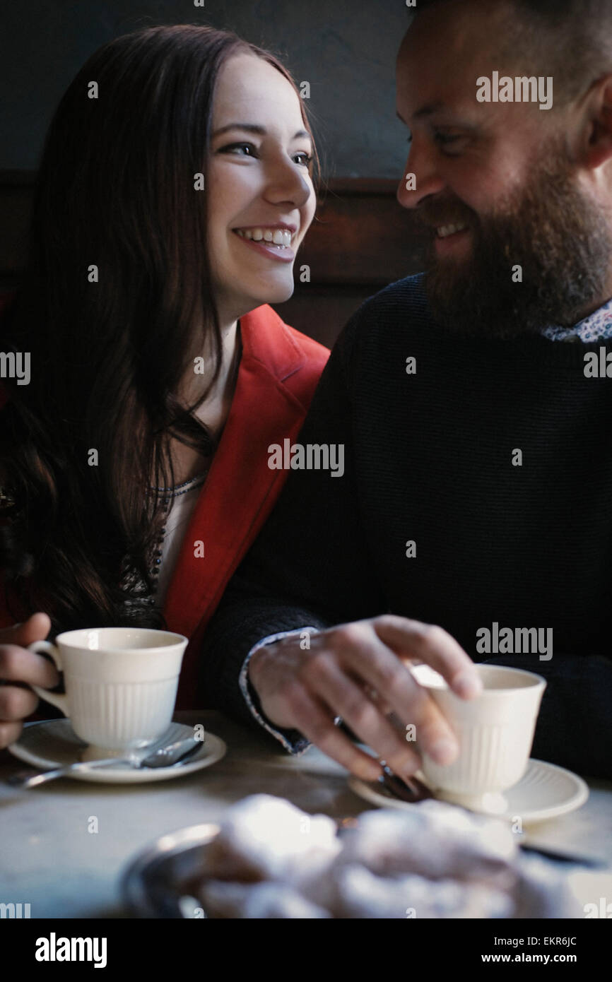 Coppia innamorata immagini e fotografie stock ad alta risoluzione - Alamy