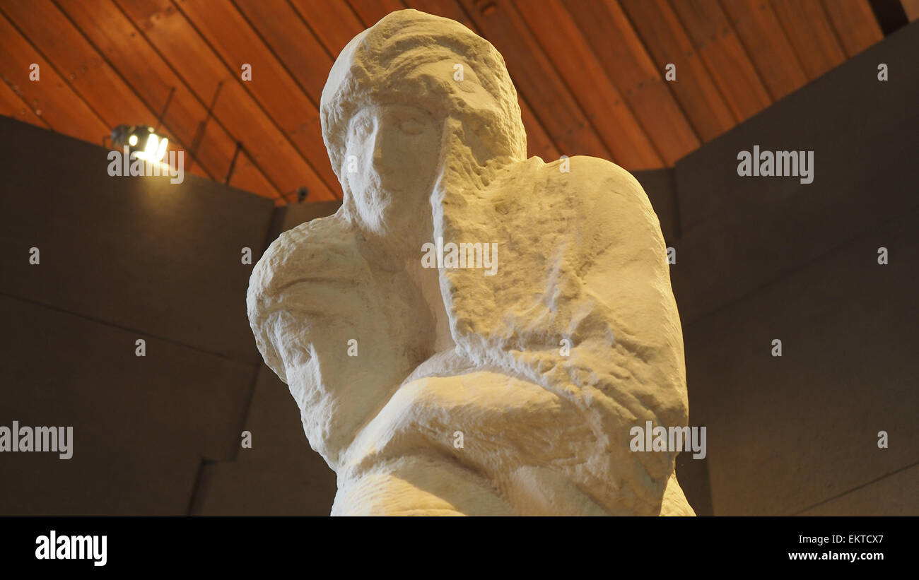 La Pietà Rondanini statua di Michelangelo Buonarroti scultore, Museo di ...