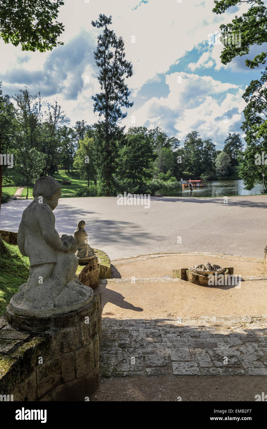 Parco del castello di cesis immagini e fotografie stock ad alta ...