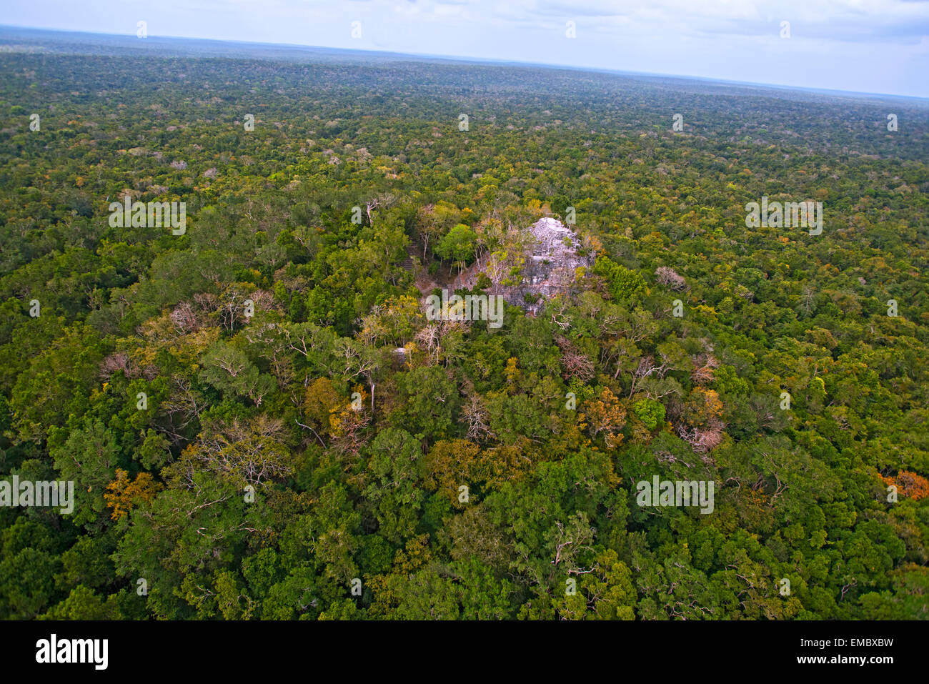 La danta pyramid immagini e fotografie stock ad alta risoluzione - Alamy