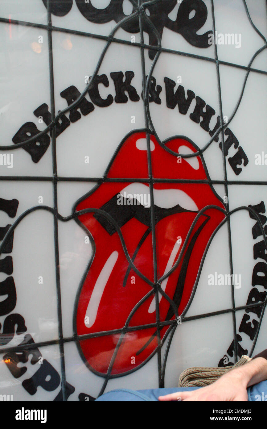 Rolling stones logo immagini e fotografie stock ad alta risoluzione - Alamy