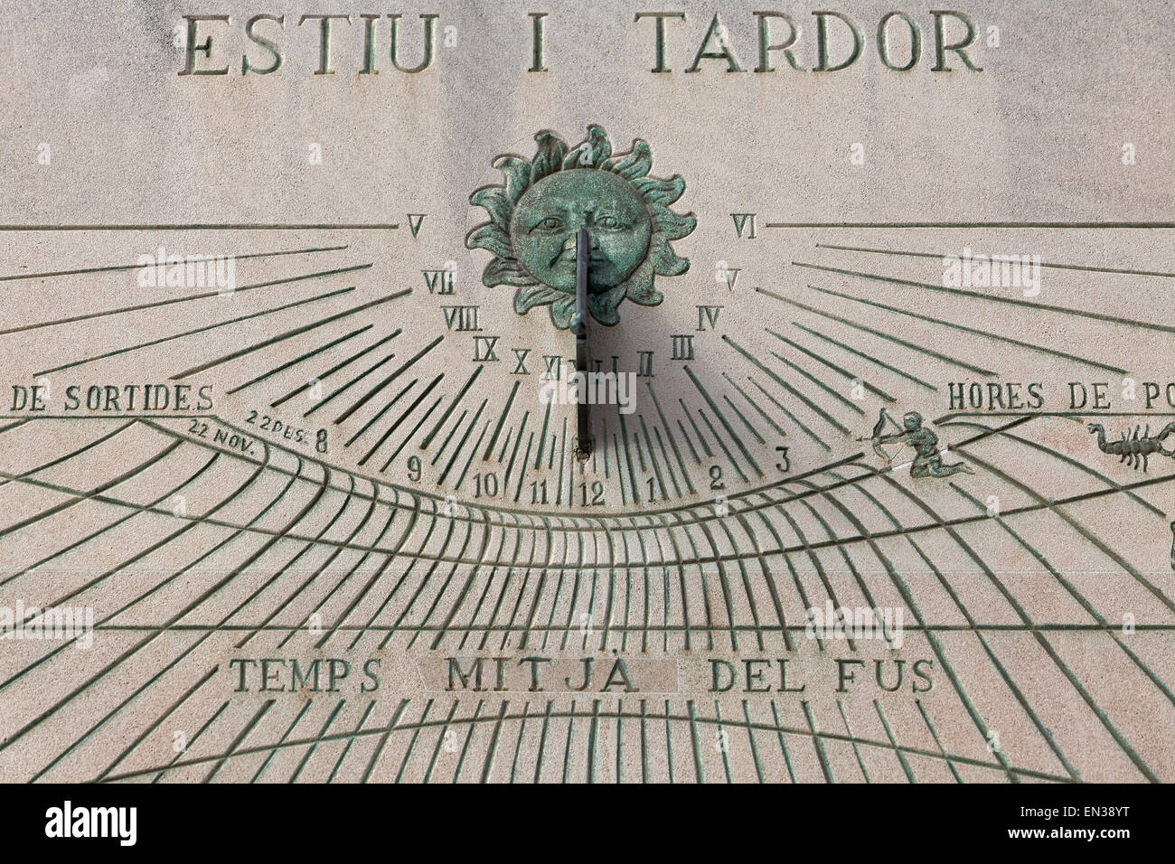 Sundial Gnomon Immagini e Fotos Stock - Alamy