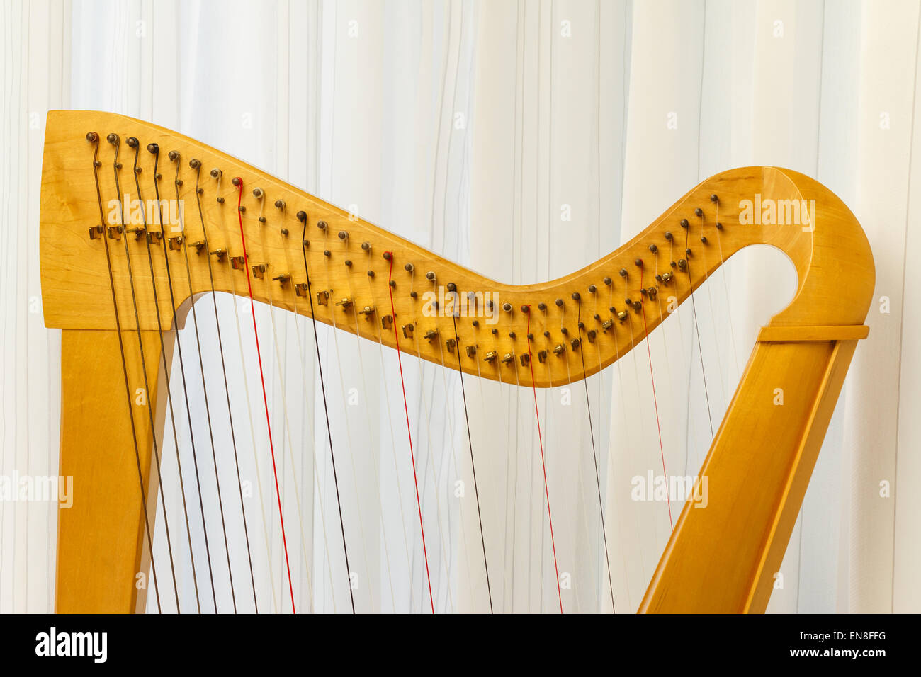 Arpa e immagini e fotografie stock ad alta risoluzione - Alamy