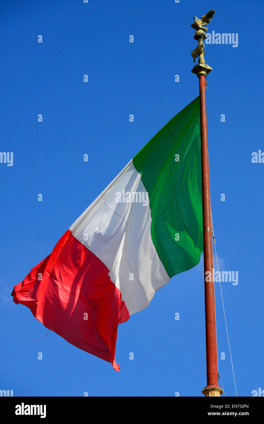 Bandiera dell' italia immagini e fotografie stock ad alta risoluzione ...