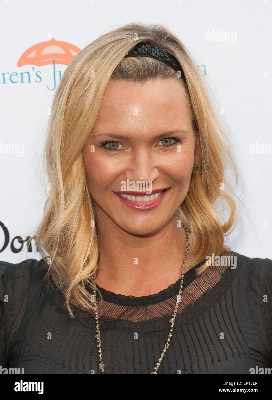 Natasha henstridge los angeles beverly hills natasha henstridge ...