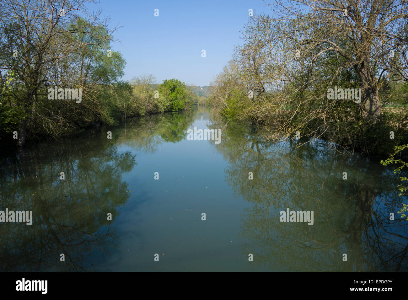 Affluente della senna immagini e fotografie stock ad alta risoluzione ...