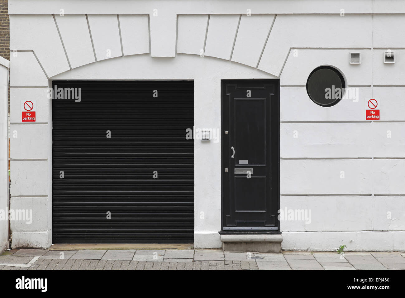 Entrata nel garage immagini e fotografie stock ad alta risoluzione - Alamy