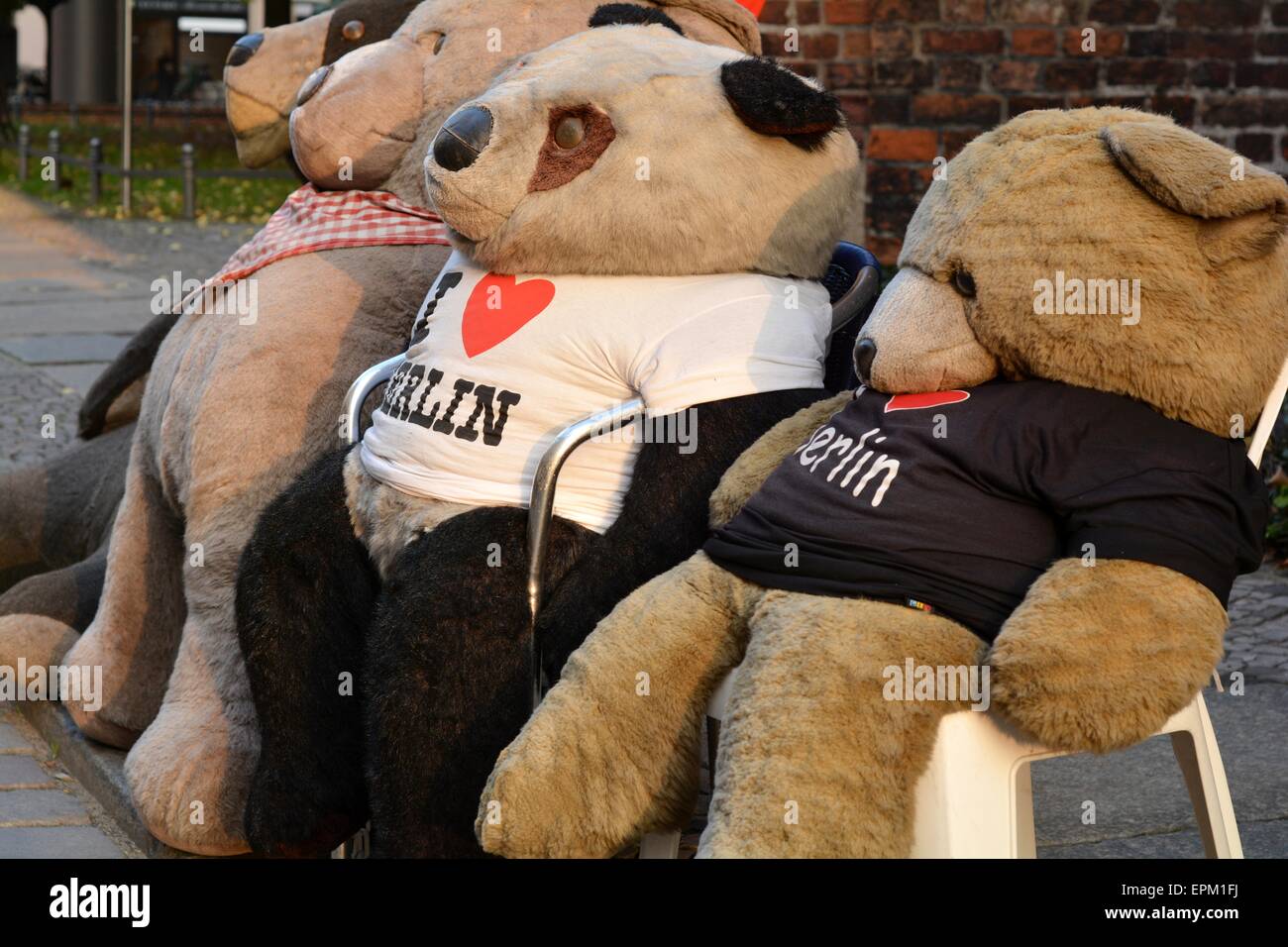 Orsetti di souvenir immagini e fotografie stock ad alta risoluzione - Alamy