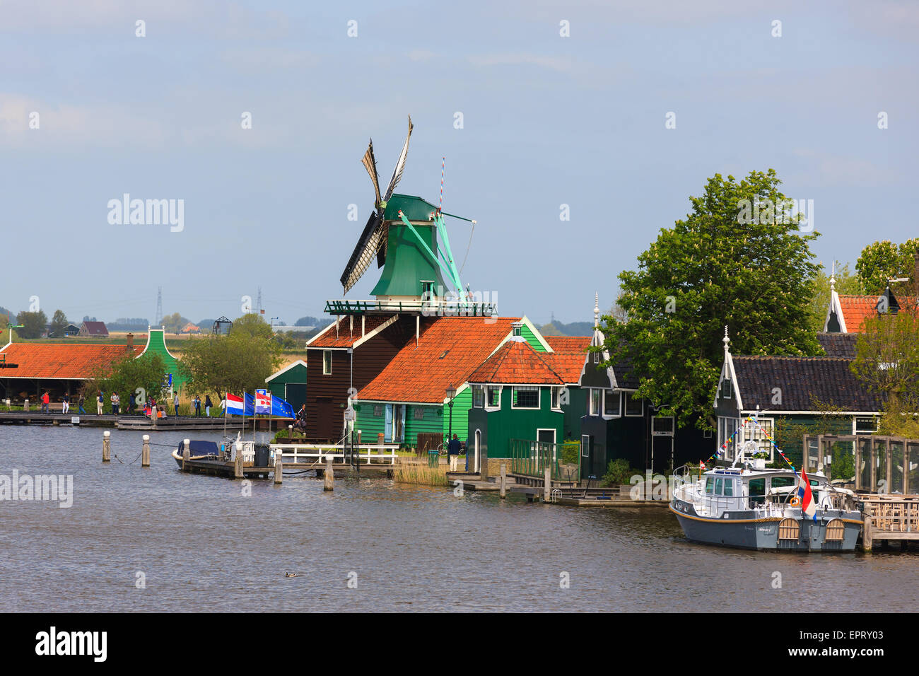 A Zaanse Schans, olandese mulini a vento lungo il fiume de Zaan a nord ...