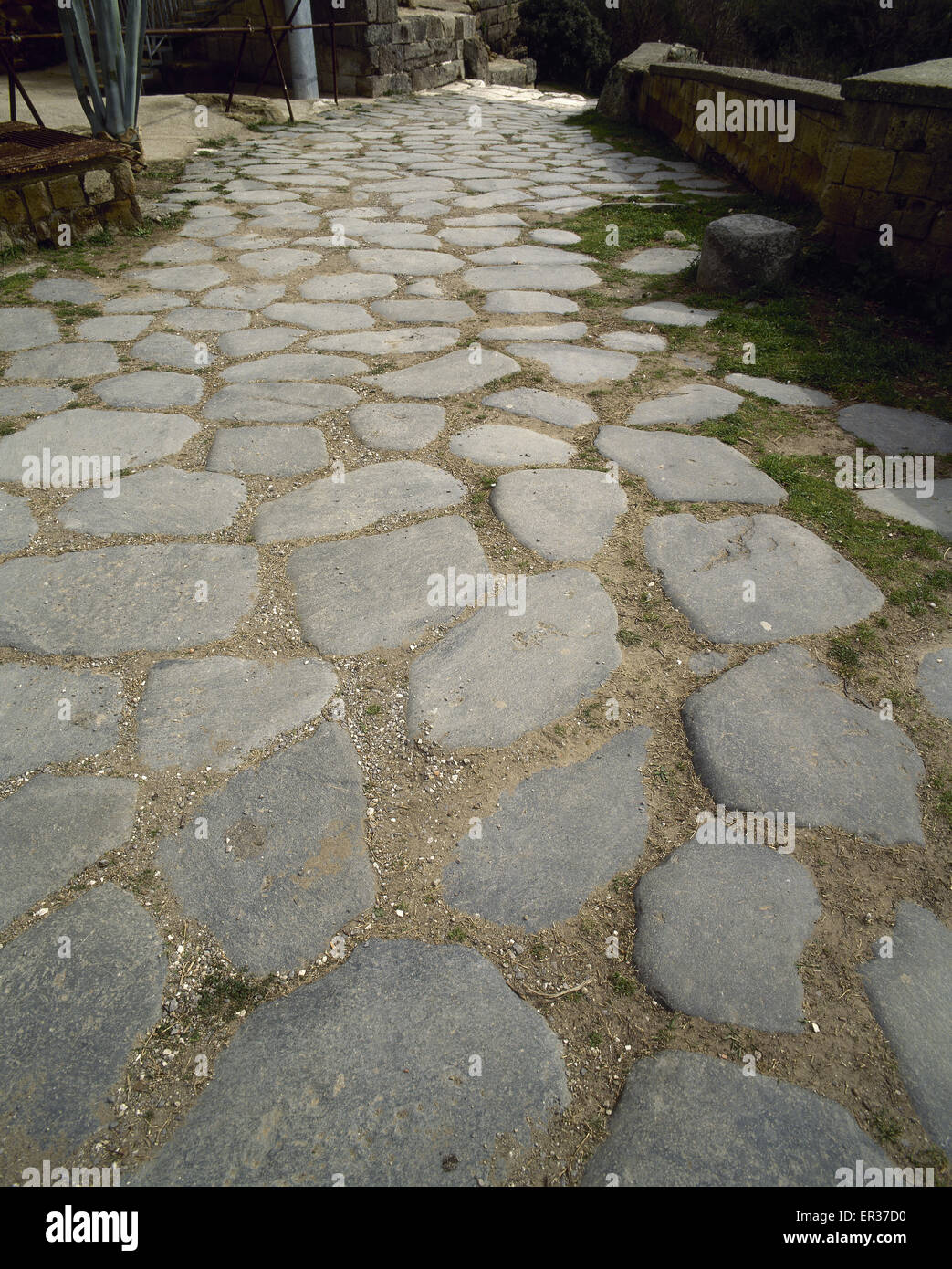 Sito archeologico di cuma immagini e fotografie stock ad alta ...