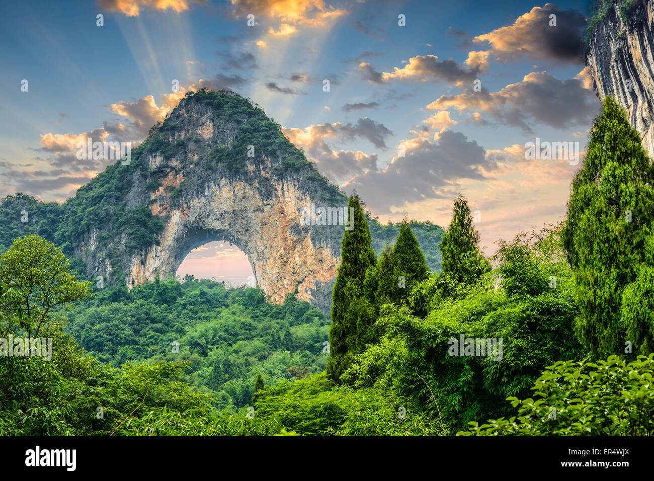 Colline Carsiche Immagini e Fotos Stock - Alamy