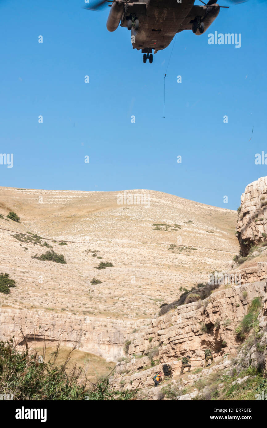 Difesa aerea a bassa quota immagini e fotografie stock ad alta ...