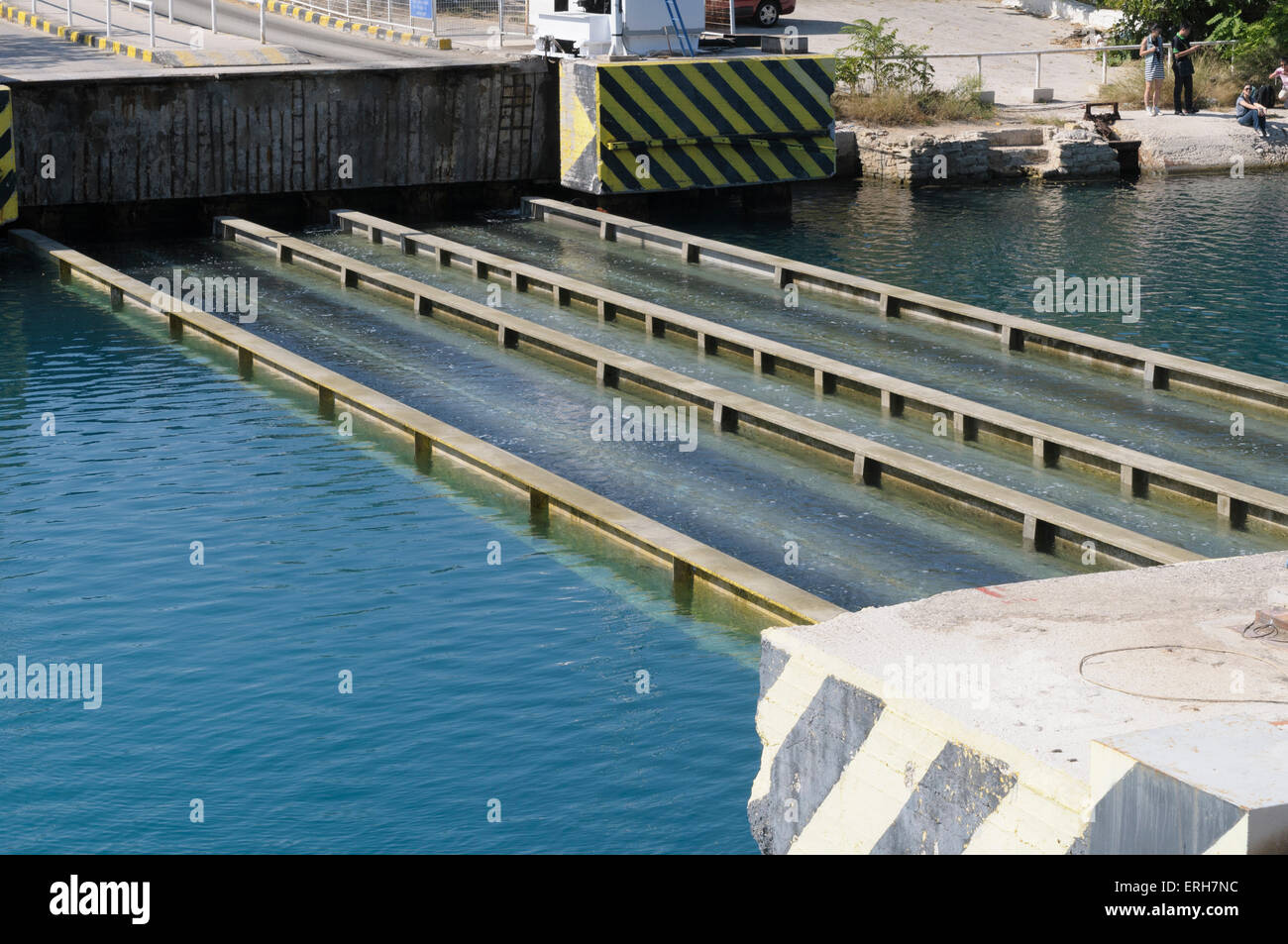 Ponte sommergibile immagini e fotografie stock ad alta risoluzione - Alamy